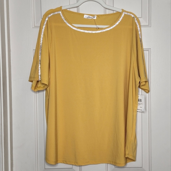 89th & Madison | Tops | Nwt 89th Madison Yellow Embellished Top | Poshmark